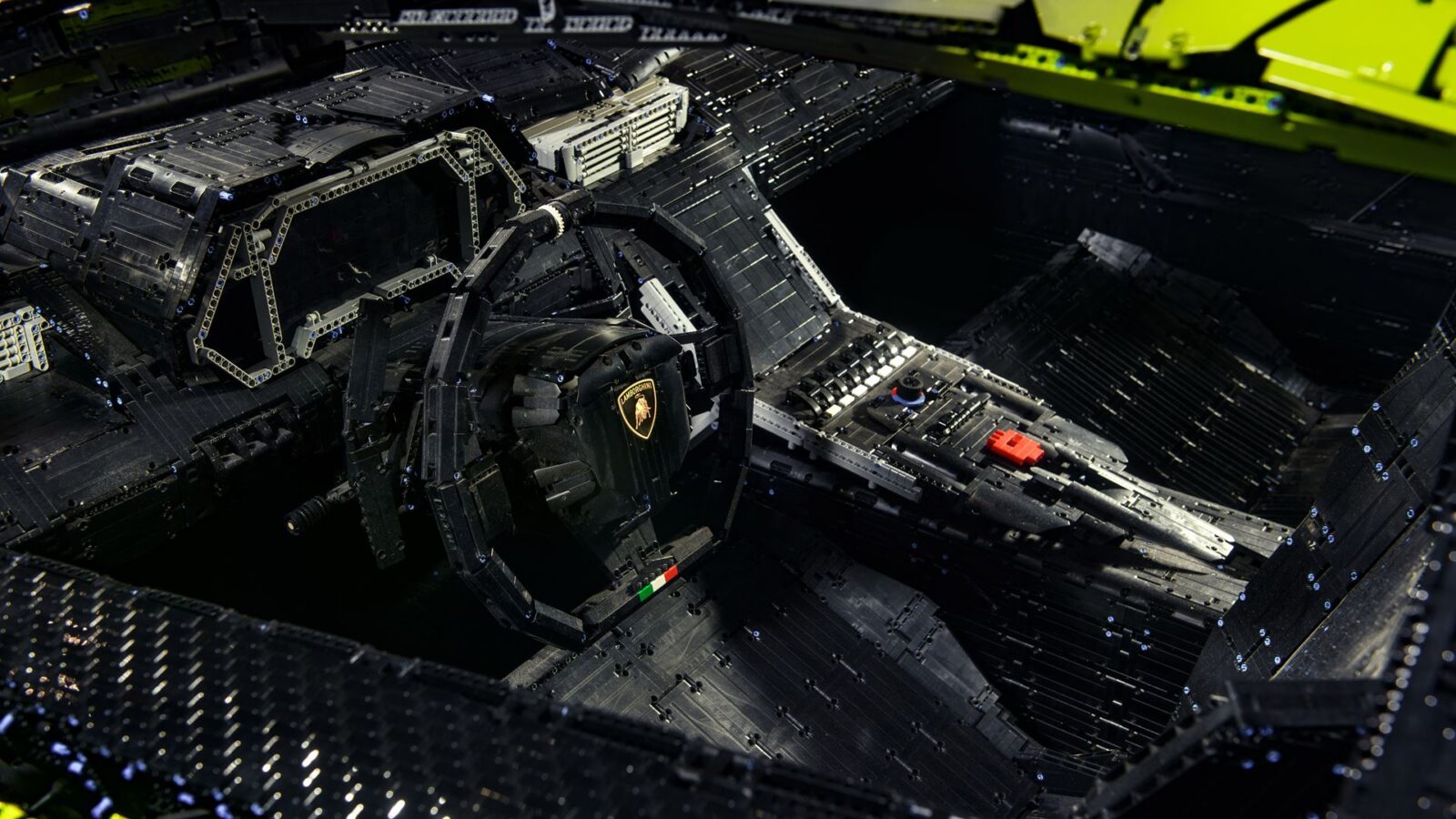 A 1:1 scale LEGO® Technic tribute to the Lamborghini Sián FKP 37