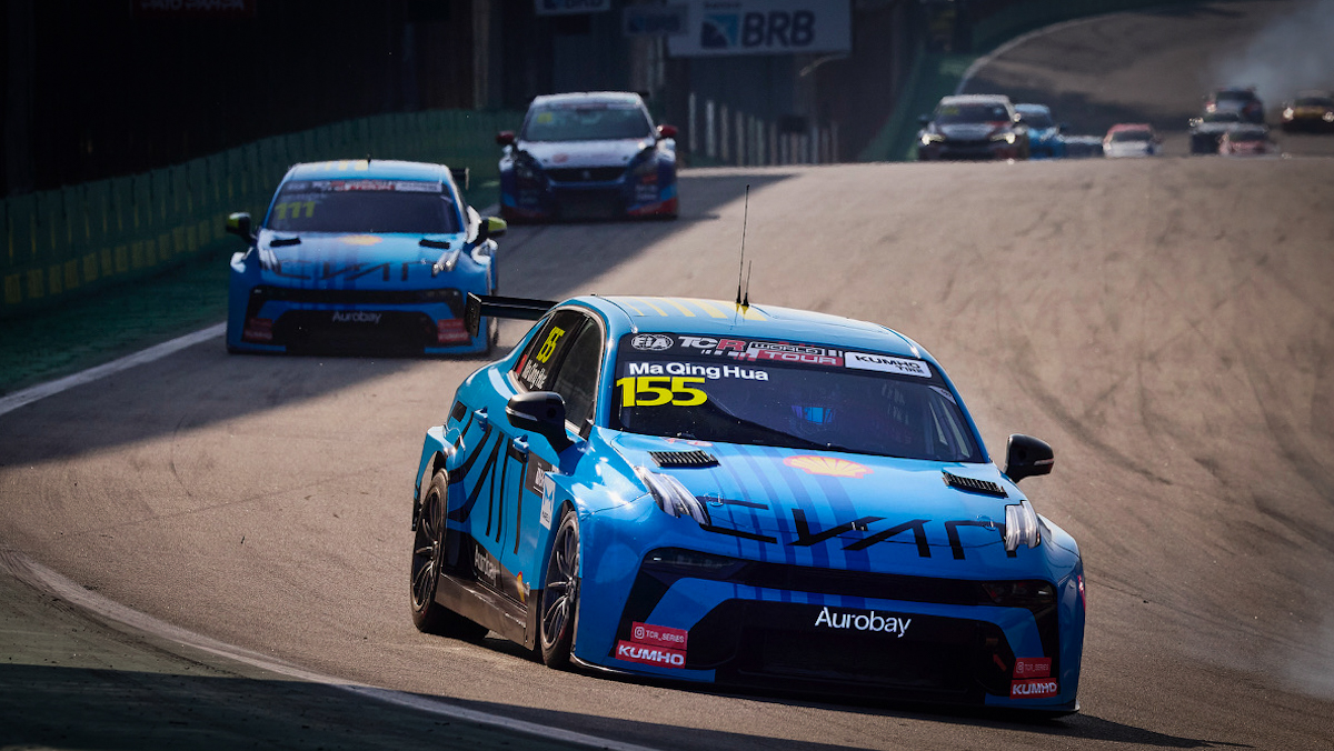 Lynk & Co Cyan Racing dominates at 2024 TCR World Tour Brazil