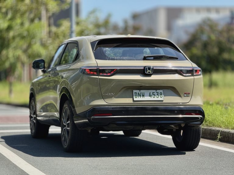 HR-V e:HEV banners Honda PH’s June promos